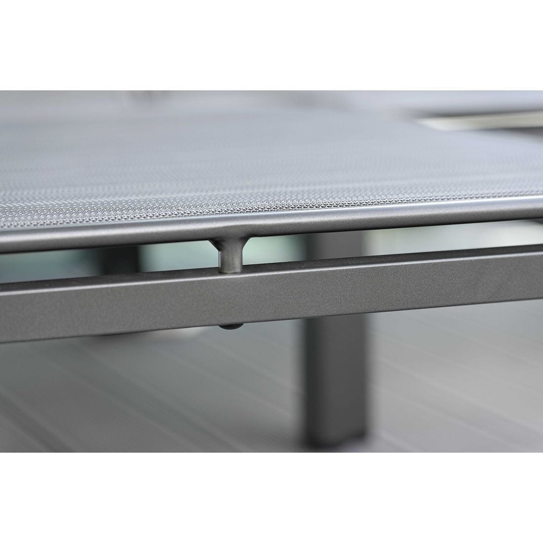 Stern Skelby Loungehocker Aluminium/Textilene Anthrazit/Karbon